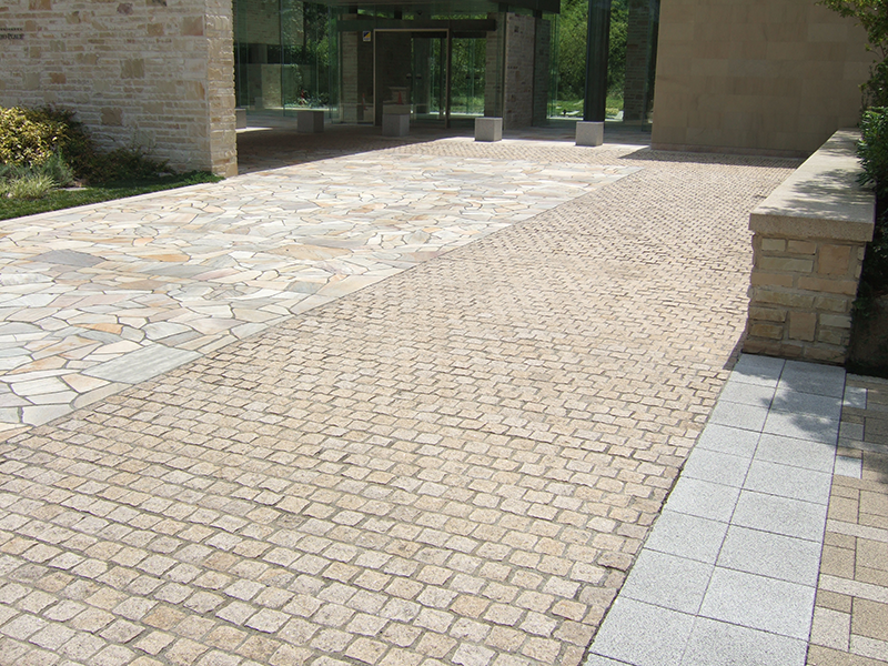 新東京産業株式会社 | 輸入石材 | ピンコロ